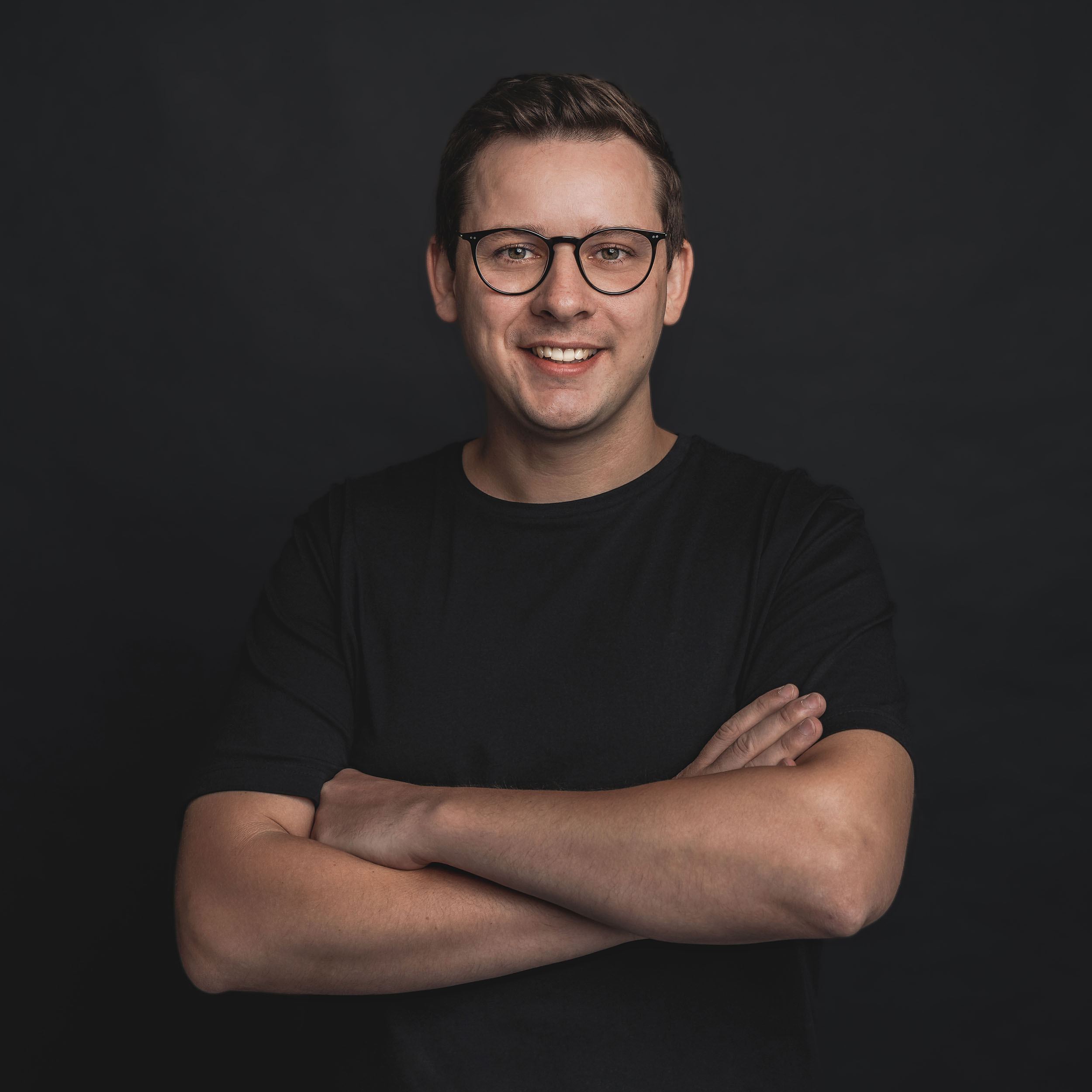 Über uns - Schwarz+Matt